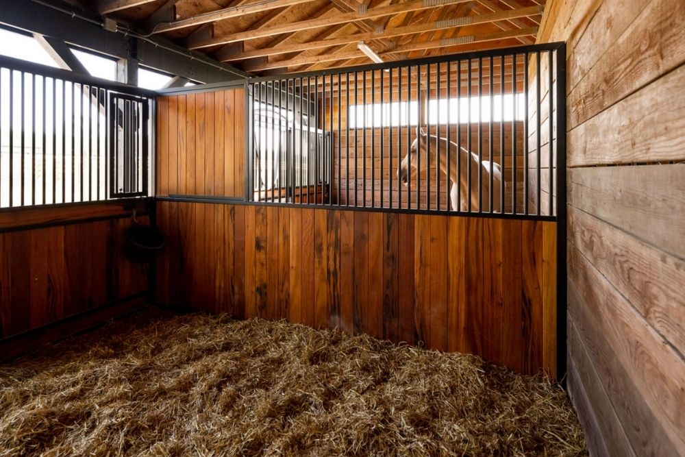 Horse Stall Partitions | Built to Order | American Stalls