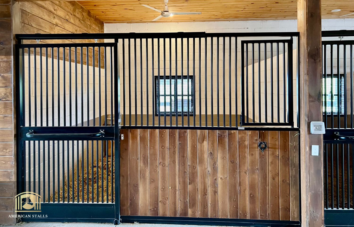 Sliding Horse Stall Fronts - Made in USA | American Stalls